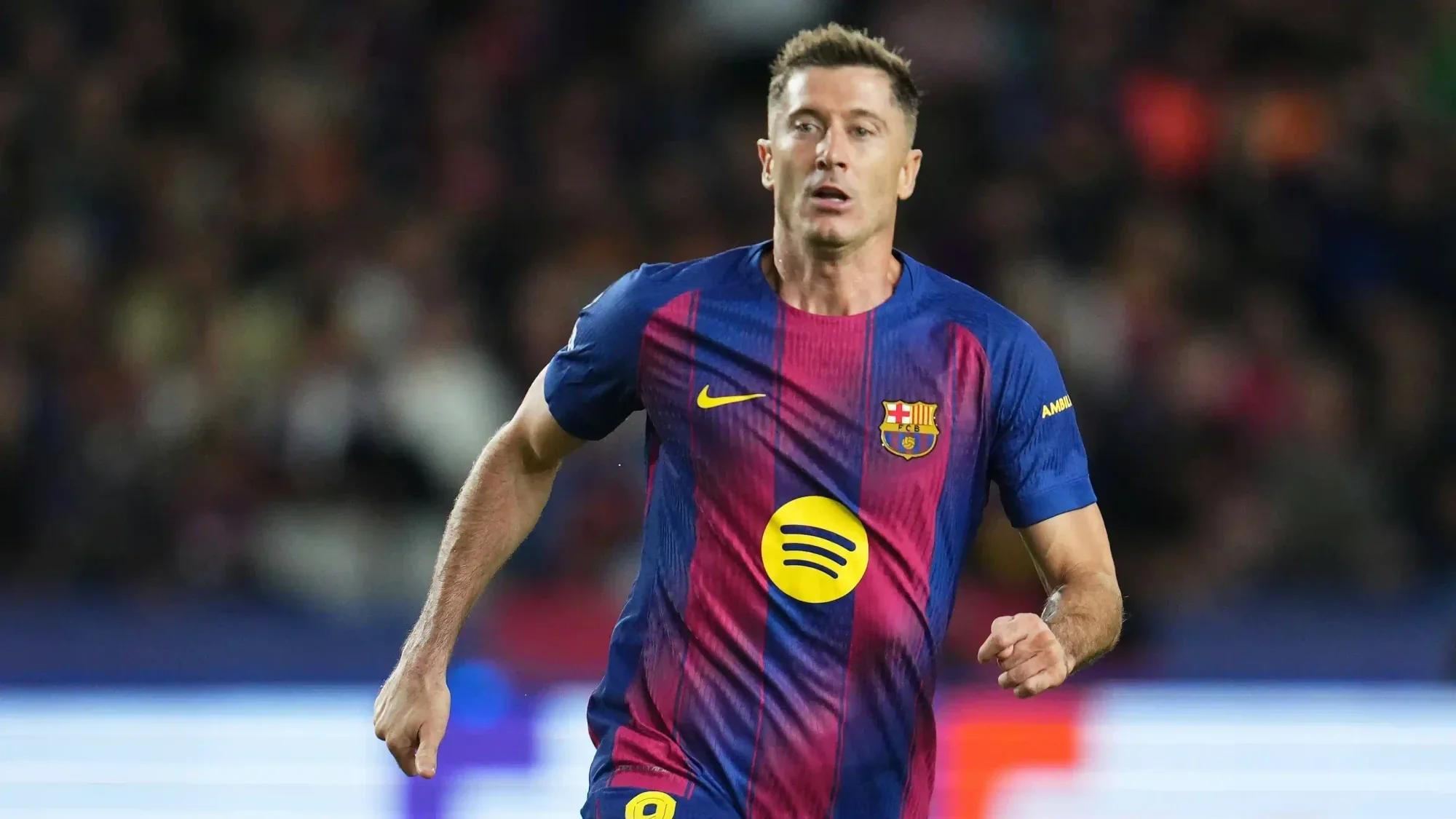 Lewandowski BREAKS Messi's UCL Record | OhMyFootball